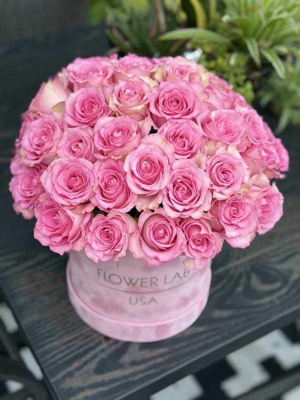 Pink Roses Amelia Flower Arrangement - Flower Lab