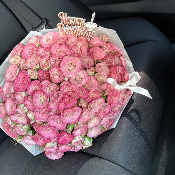 Pinky With Spray Mini Roses – Flower Lab Miami, Florida